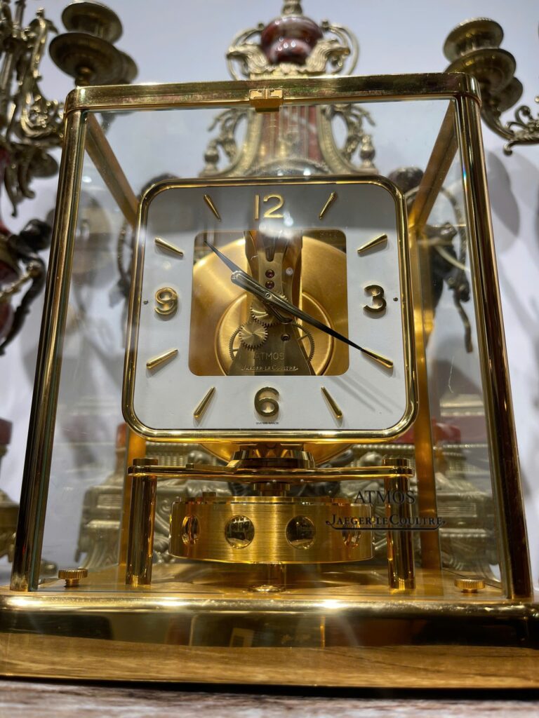 Đồng Hồ Vĩnh Cửu Atmos 540 Thuỵ Sỹ Phiên Bản Chấm Bi Luxury